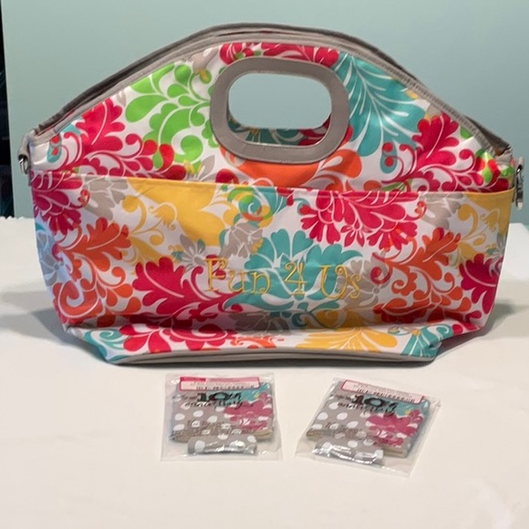 thirty-one | Other | Thirtyone Th Anniversary Island Damask Insulated ...